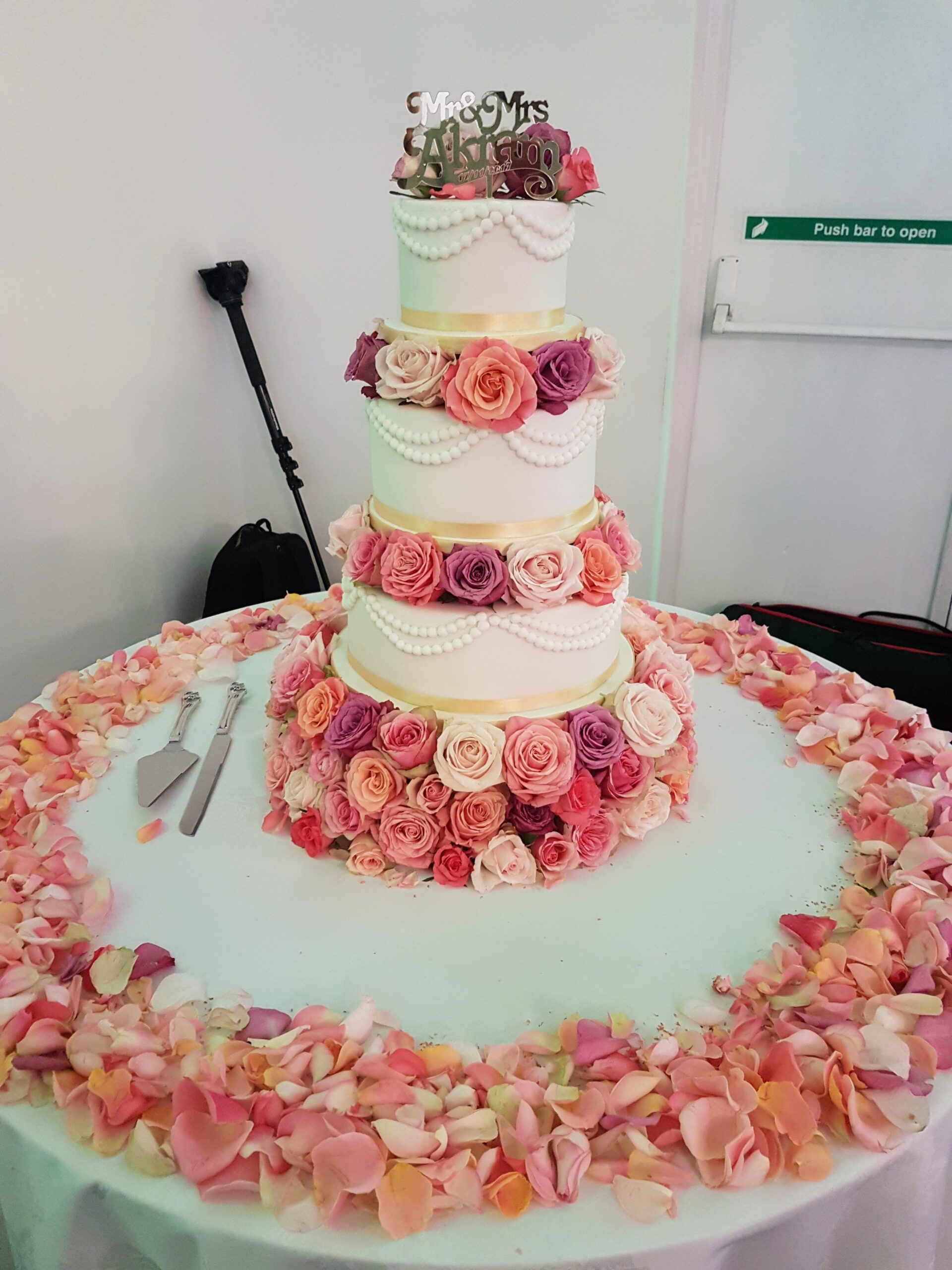 Fresh Flower – Swags – £430 – Bespoke Cakes and Treats