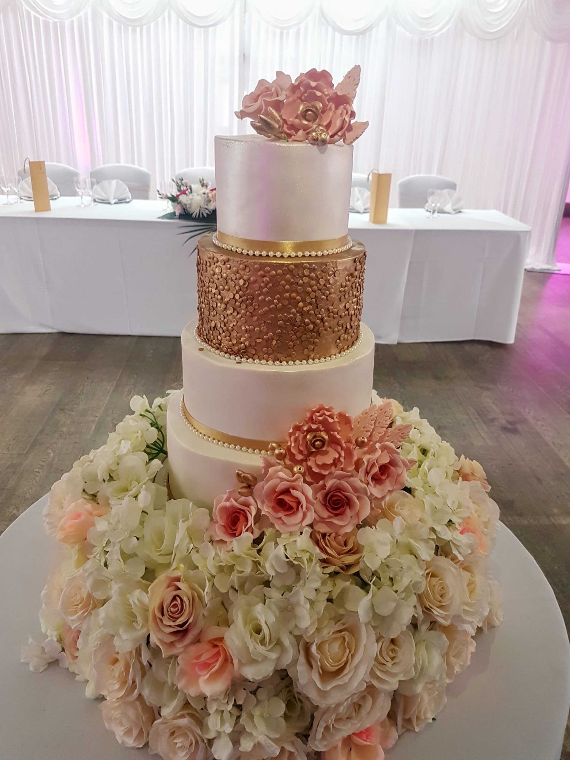 Shimmering Lustre & Blooms from £385 – Bespoke Cakes and Treats