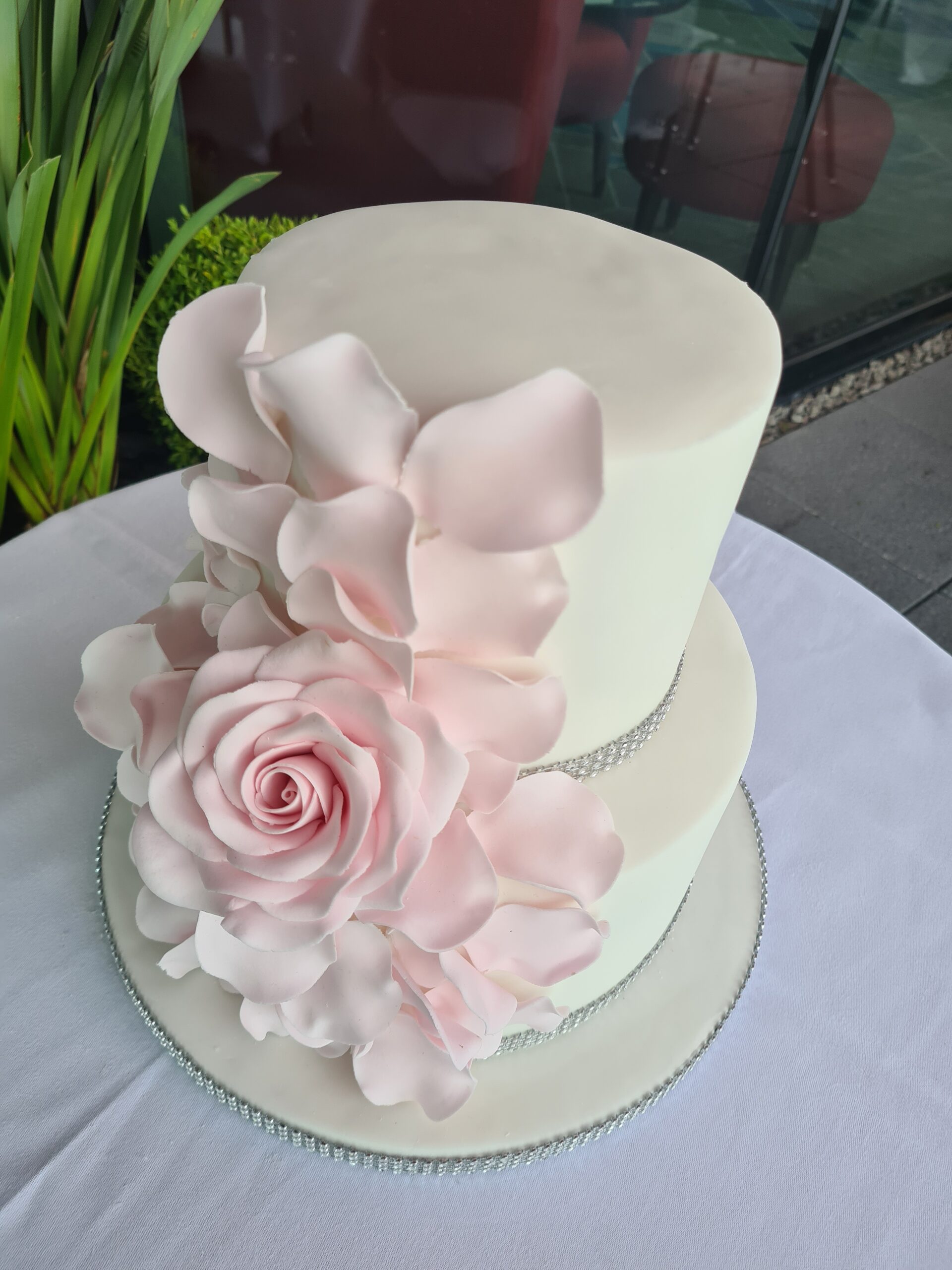 Bloom & Petals – £180 – Bespoke Cakes and Treats